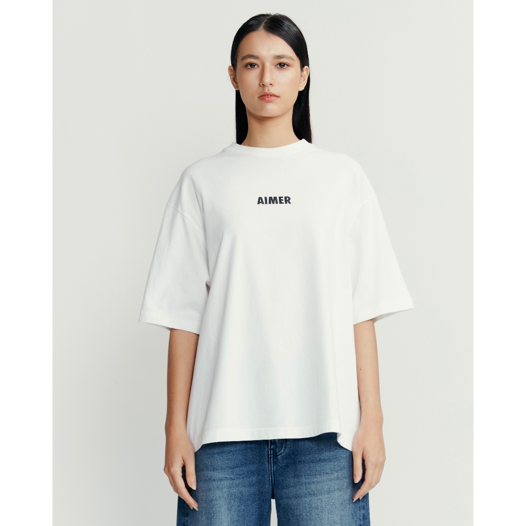 AIMER - AIMER Mini Logo T-shirt in White เสื้อยืด โอเวอร์ไซส์ สกรีนลาย ...