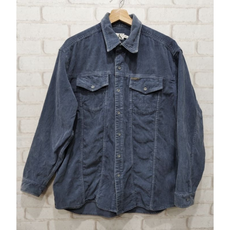 (N00) เสื้อเชิ้ตแขนยาว ผ้าลูกฟูก แบรนด์ CK แท้มือสอง อก 48" ยาว 27.5 ...