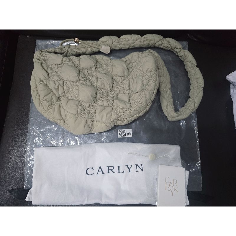 CARLYN COZY M สีเทา (Gray) แท้ | Shopee Thailand