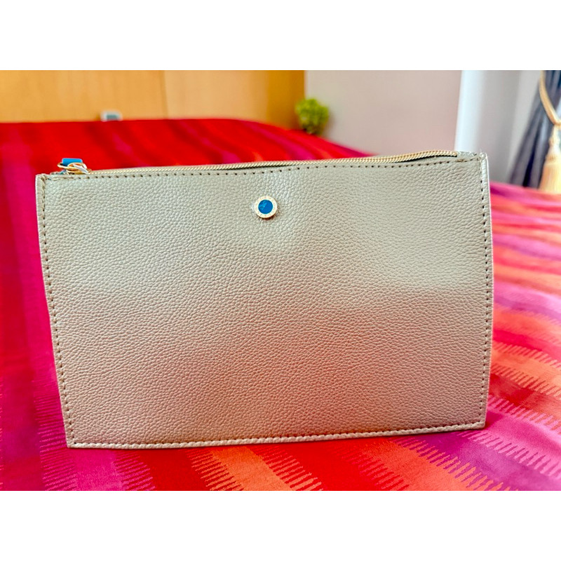 กระเป๋า Bulgari Amenity Kit First Class Emirates แท้ ของสะสมหายาก ...