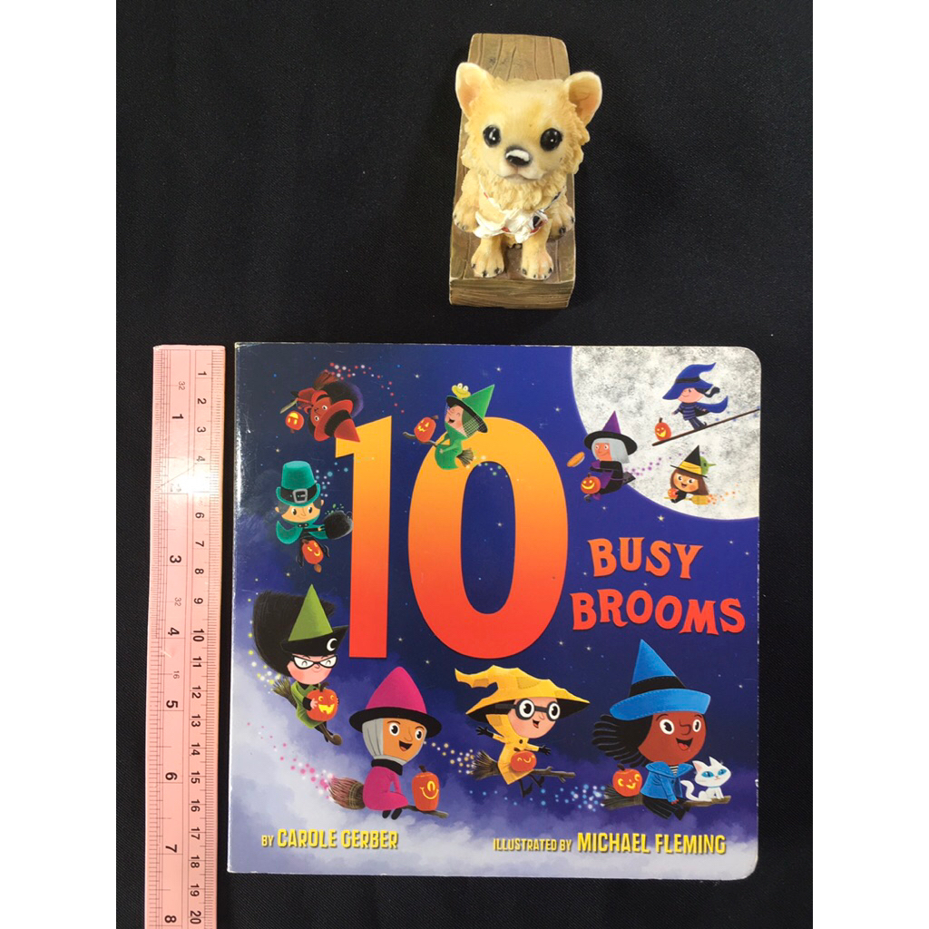 10 Busy Brooms By Carole Cerber หนังสือภาษาอังกฤษ (Pre-owned) Boardbook ...