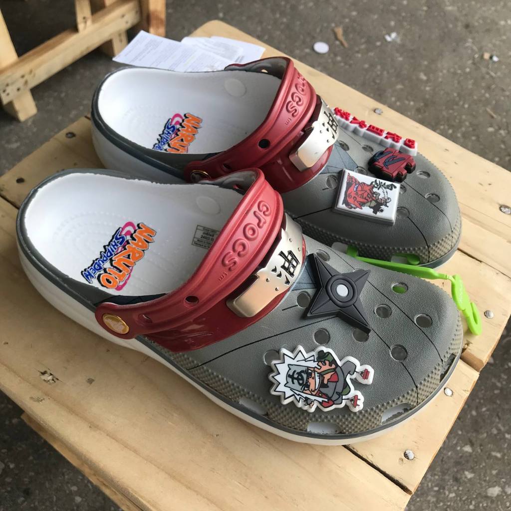 Crocs x Naruto Minato Classic Clog Stucco รองเท้าแตะแบบสวม | Shopee ...