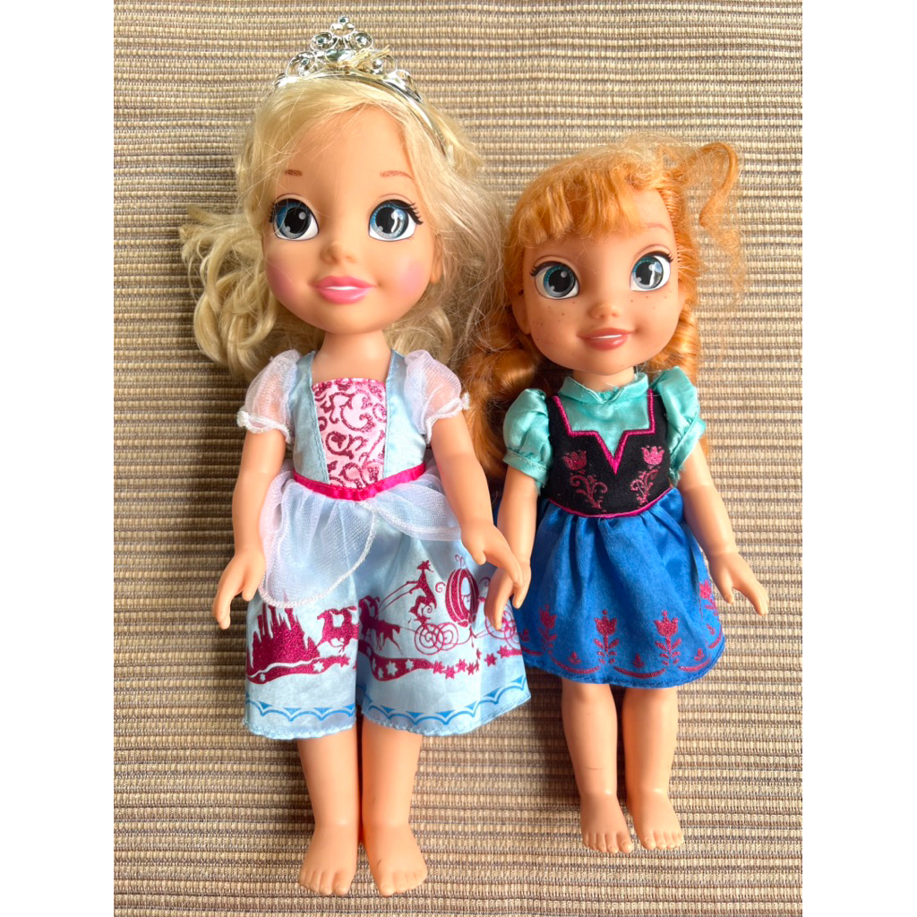 เจ้าหญิง Disney Princess Cinderella กับ Anna มือสองของแท้ . | Shopee ...