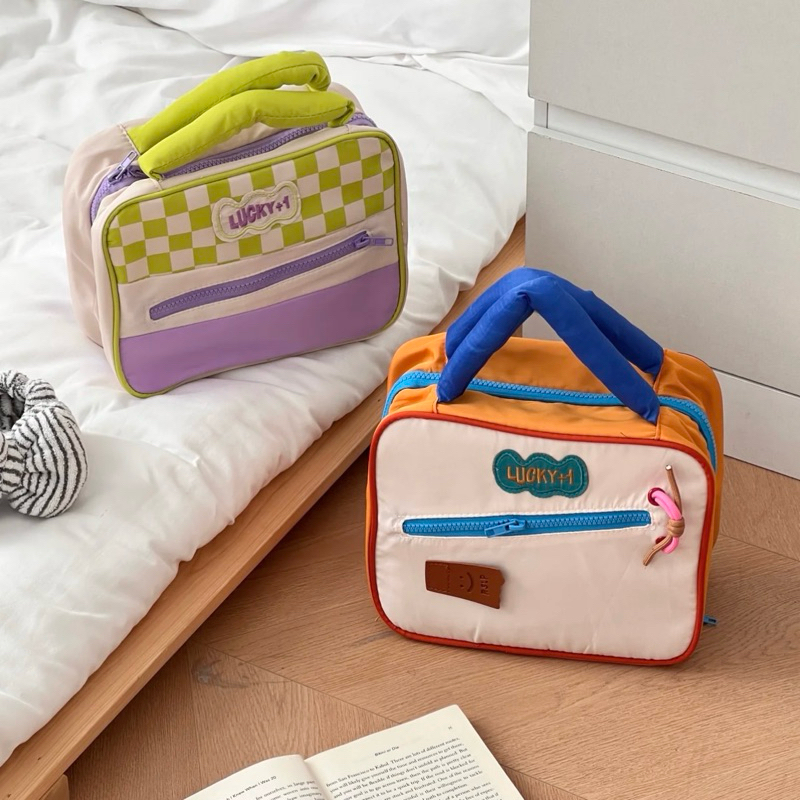 พร้อมส่งทุกสี กระเป๋าเครื่องสำอาง Lucky+1 ไปเที่ยวใบเดียวจบ ใบใหญ่จุของ ...