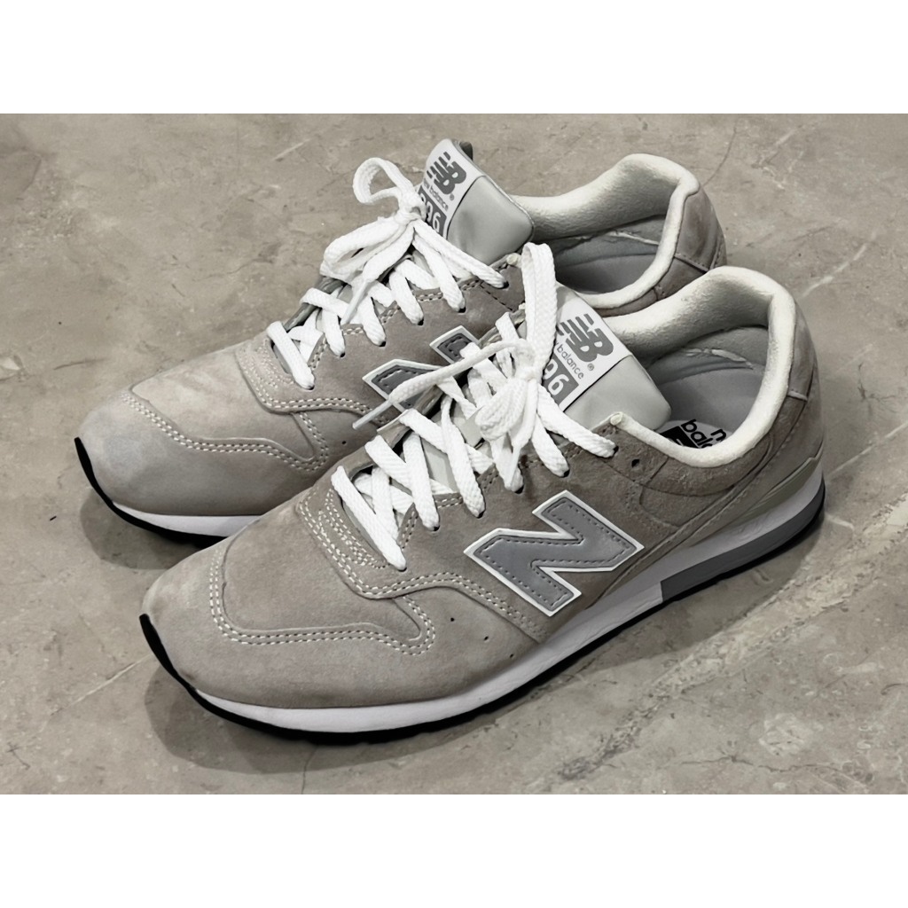 ของแท้% 100 พร้อมส่ง 2-3 วัน New Balance NB 996 MRL996BG ถ่ายจากสินค้า ...