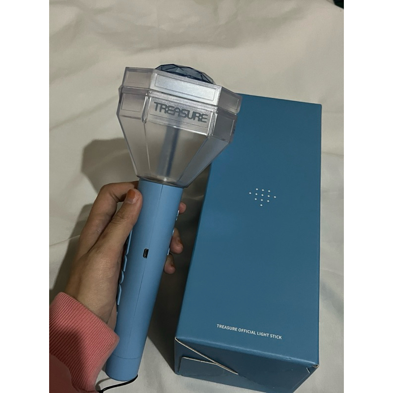 *ส่งต่อ*แท่งไฟ TREASURE OFFICIAL LIGHT STICK ของแท้ซื้อมาจากหน้าคอน ...