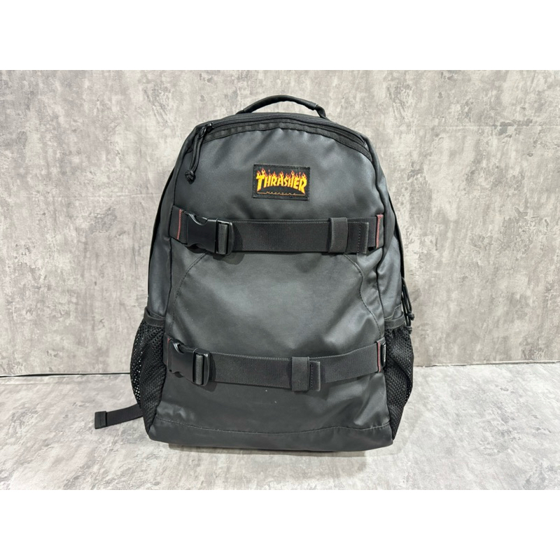 กระเป๋าเป้ Thrasher Japan Edition ใบใหญ่ กันน้ำ สะพายสเก็ตบอร์ดได้ มือ ...