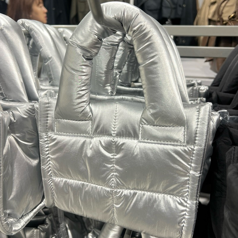 กระเป๋าถือ กระเป๋าสะพาย Puff mini Shoulder Bag จากแบรนด์ GU ประเทศ ...