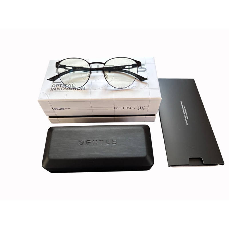 มือสอง OPHTUS แว่นกรองแสงสำหรับเกมเมอร์ รุ่น Phantom สี Black เลนส์ RetinaX Clear | Shopee Thailand