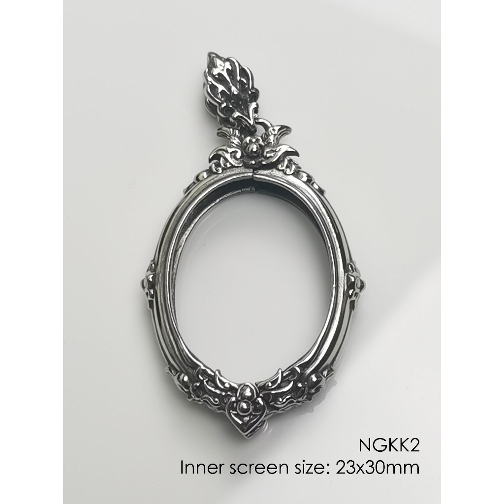 NGKK2Whitebrass Oval amulet casing 20x33mm กรอบพระไวท์บราส รูปไข่ ...