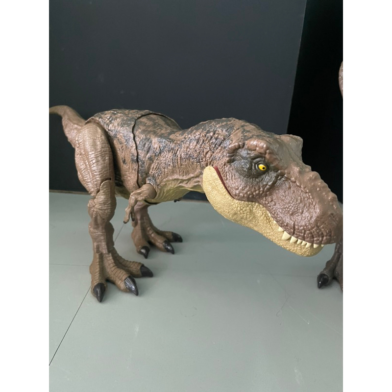 Product image Jurassic World T-rex Mattel Dinosaur action figure ...
