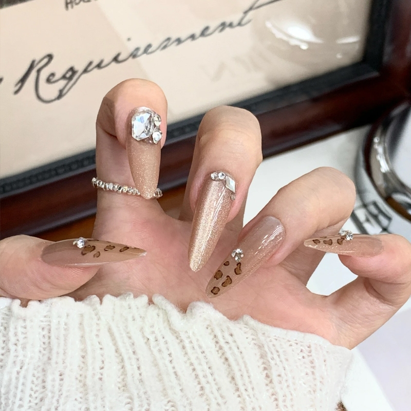 DD322 เล็บปลอม 3 มิติ ชุดเล็บปลอม อินเทรนด์ พร้อมของขวัญ 24 ชิ้น ...