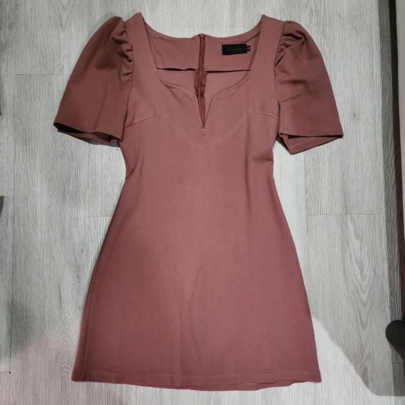 เดรสมือสอง แบรนด์ KIRASA สภาพดี งานป้าย งานดี สีโอรส แขนสั้น ใส่เที่ยว ...