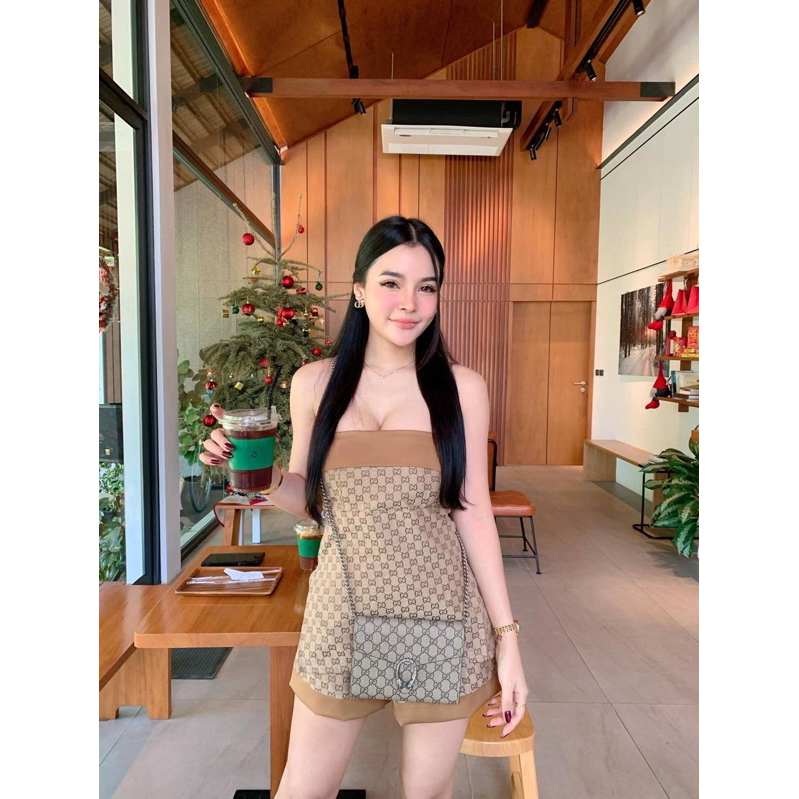 Phapassz - Setเกาะอกลายแบรนด์กับกางเกงขาสั้นมีกระเป๋าข้าง ที่ฮิตตลอดกาล ใส่มาคือน่ารักมาก น้อง ...