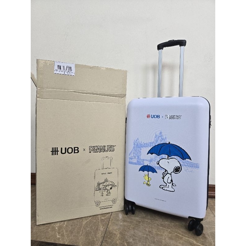UOB x PEANUTS 🛍️กระเป๋าเดินทาง UOB พรีเมียม Snoopy มือหนึ่ง 24 นิ้ว ล้อหมุน 360 องศา ตั้งรหัส ...