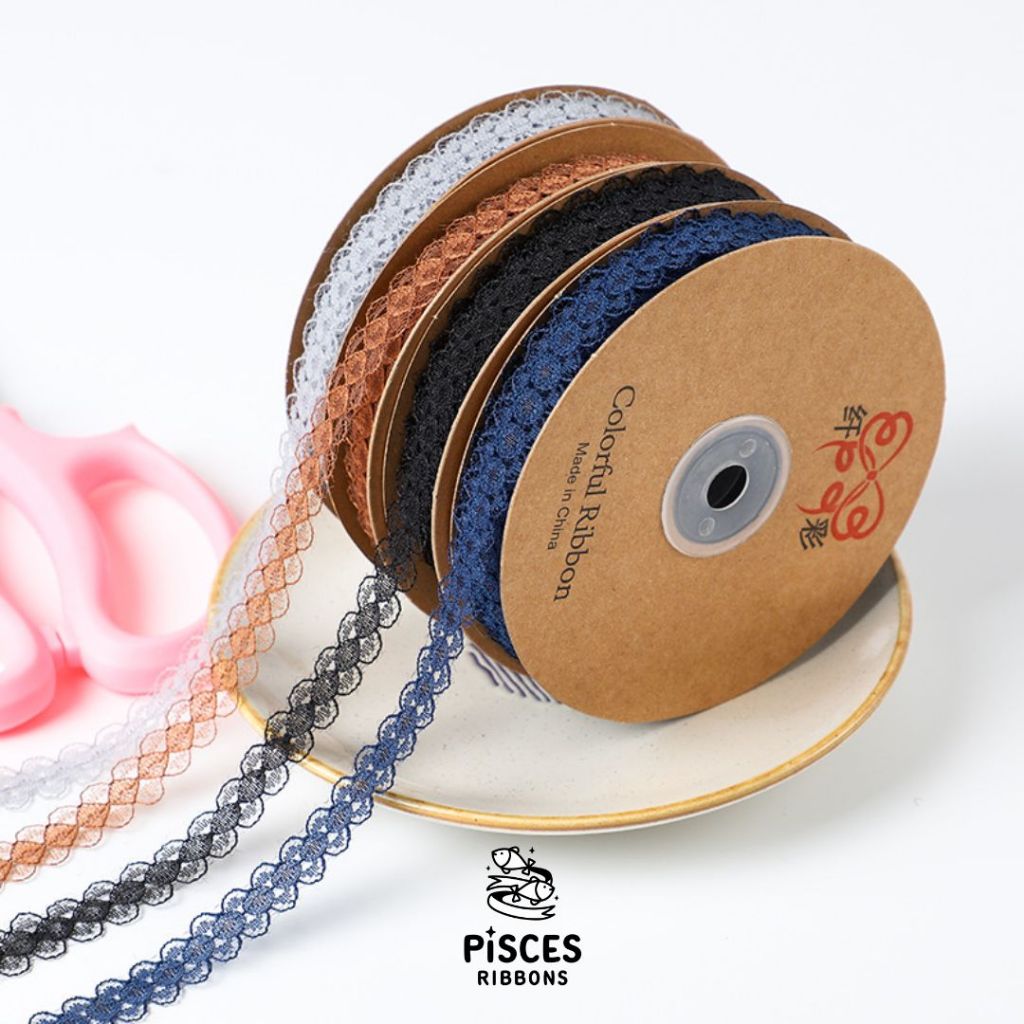 2 หลา * ริบบิ้นลูกไม้ขอบโค้ง 1.5cm Lace Edge Ribbon – สำหรับตกแต่งกล่อง ...