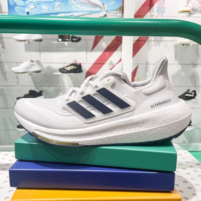 Adidas Ultraboost LIGHT ID3285 รองเท้าวิ่ง รองเท้าผ้าใบ ของแท้ 100% ...