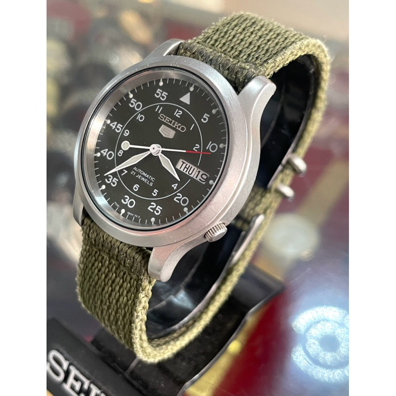 Field watch of Seiko 5 Automatic with green dial (snk805) PP11 | Shopee ...