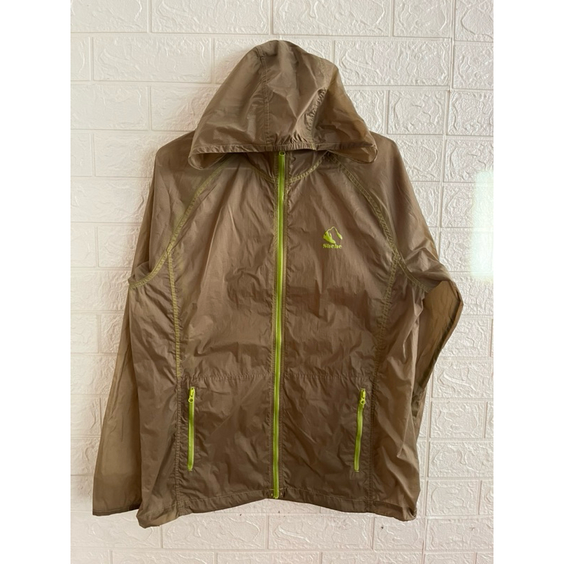 เสื้อคลุมผ้าร่มบาง สะท้อนหยดน้ำ shehe สีน้ำตาล ไซร้m รอบอก42“ | Shopee ...