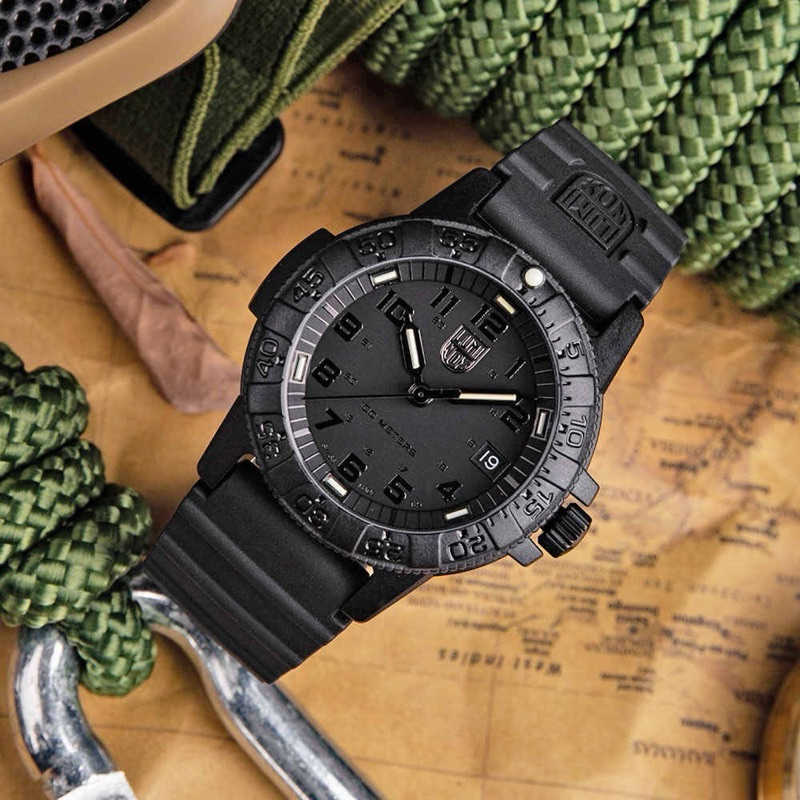 Iconic Luminox Turtle-Shape Case ซื้อมาไม่ได้ใช้ค่ะ ได้มาเป็นของขวัญ ...