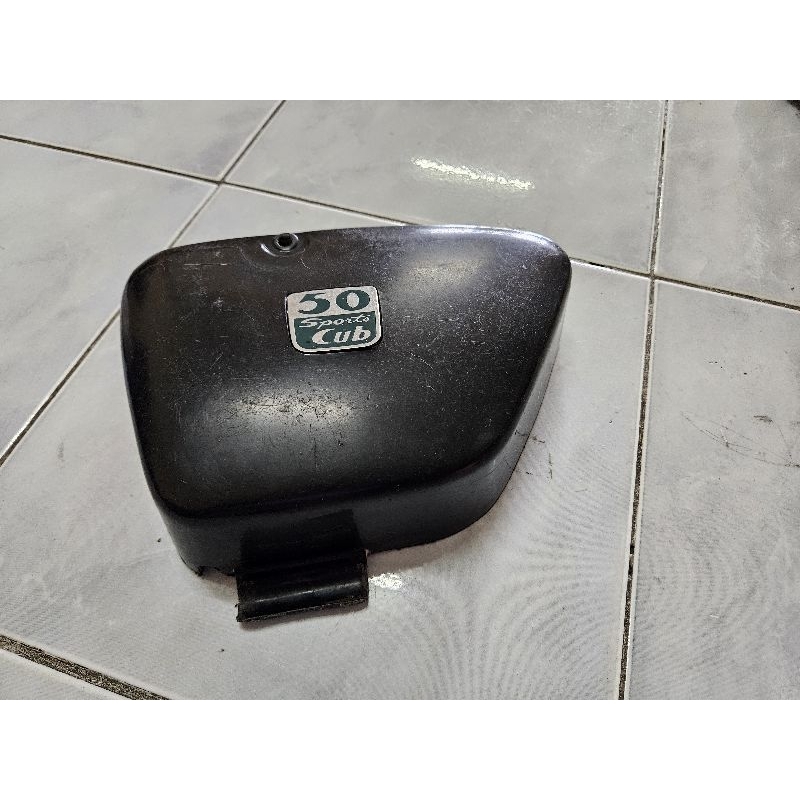 ฝากระเป๋า ข้างซ้าย พร้อมโลโก้ แท้ มือสองเก่าญี่ปุ่น Honda Sport Cub ...