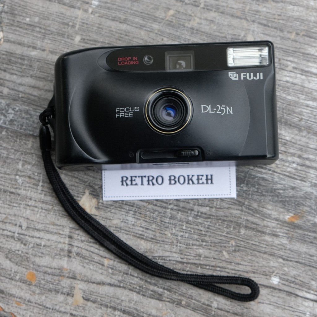 กล้องฟิล์ม FUJI DL-25 N DATE เลนส์ฟิกส์คม ๆ 35mm สวยสภาพดี ใช้งานง่าย เล็งแล้วถ่าย พร้อมสายครบ ...