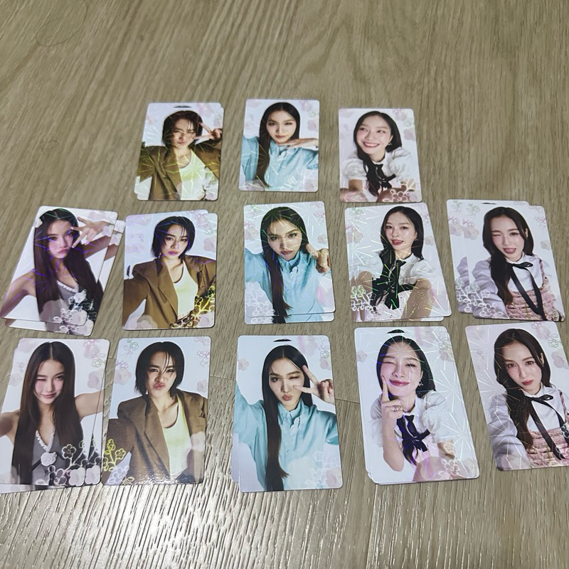 การ์ดเซลฟี่ tokyo gmm random card selfie ผู้หญิง น้ำตาลฟิล์ม เอมี่บอน ...