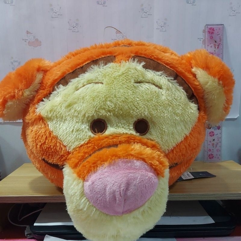 Tigger Head Jumbo Plush / ตุ๊กตาหัวทิกเกอร์ ตัวใหญ่ ขนนุ่ม ของแท้ ...