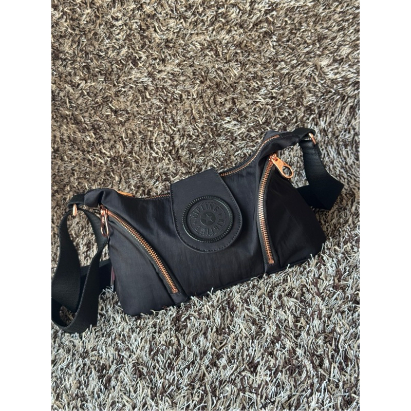 Kipling Sera bag M เป็นกระเป๋าขนาดกลาง | Shopee Thailand