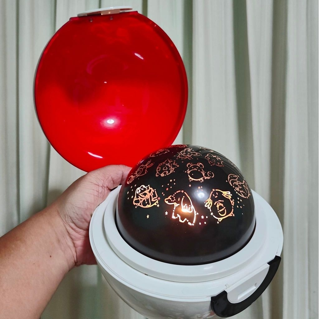 โคมไฟดรีมไลท์พร้อมเสียงดนตรี Pikachu Pokemon โปเกม่อน Pokeball ...