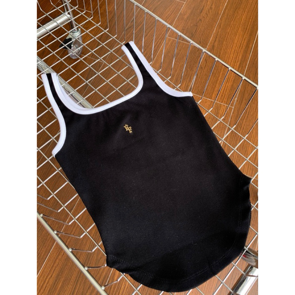 Unique tank top 100.- เสื้อกล้ามแต่งชายโค้งเว้า (มือสองสภาพดีต้องการส่ง ...