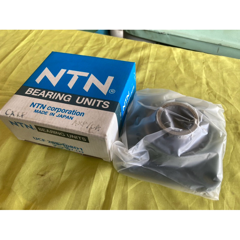 ตลับลูกปืนตุ๊กตา NTN UCF 208-108D1 แท้ ลูกปืน ตุ๊กตา UCF 208 - 108D1 ntn japan แท้ ใส่รูเพลา 1 1 ...