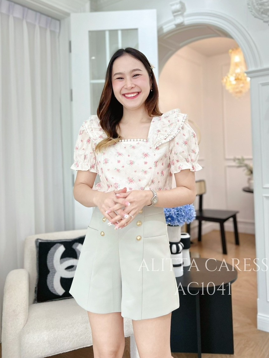 ALITTA CARESS : AC1041 เสื้อสีครีมพิมพ์ลายดอก คอเหลี่ยมช่วงไหล่เป็น ...