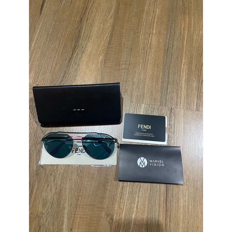 แว่นกัน แดด fendi รุ่น m0031-s-3yg-61-mt800477(มือมีประกัน) | Shopee Thailand