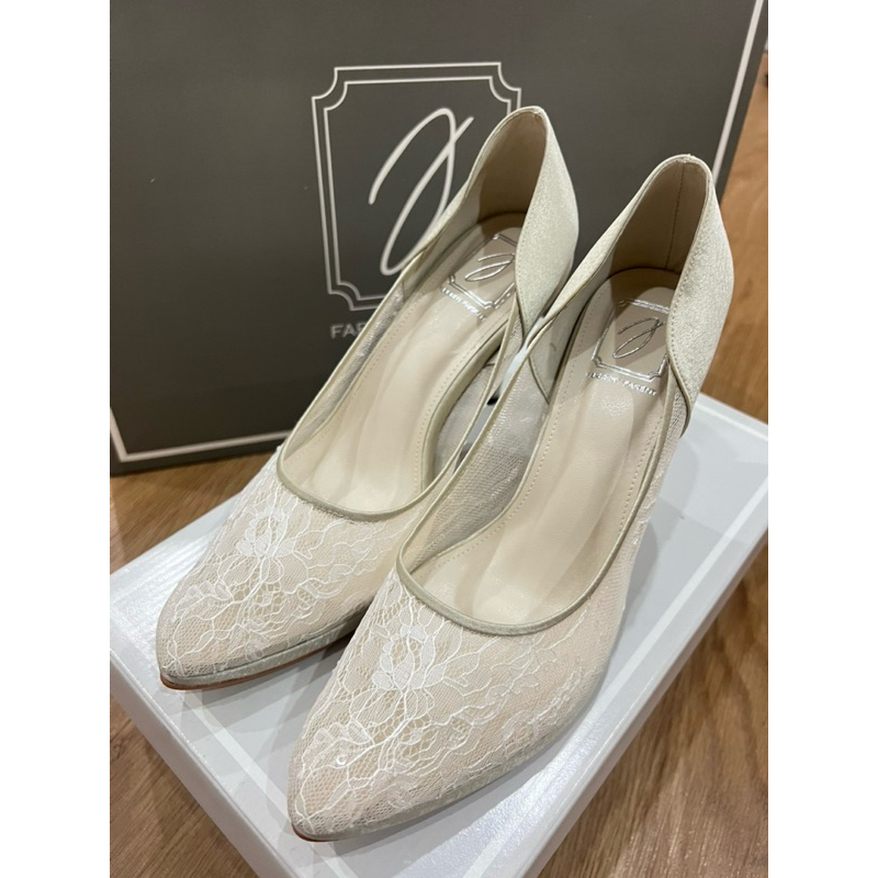 รองเท้า Farrent Farent size 40 ลูกไม้สีครีม ของแท้ | Shopee Thailand