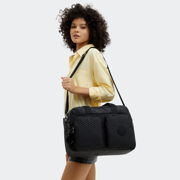 กระเป๋า Kipling รุ่น DEFEA XL สี Signature Emb | Shopee Thailand