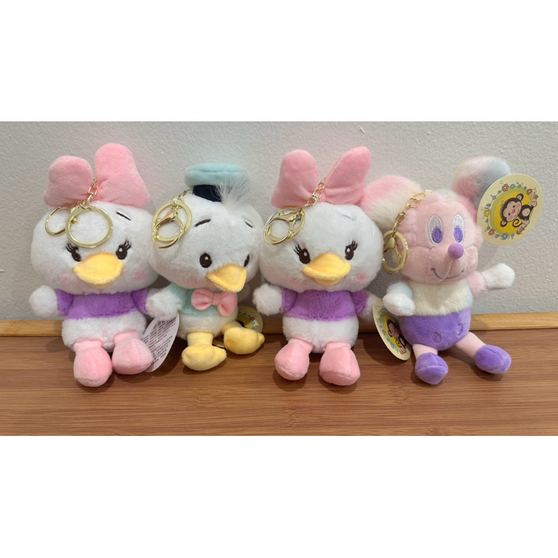 ตุ๊กตาพวงกุญแจ Disney characters Donald/Daisy/Mickey สีพาสเทล ห่วงสีทอง ...