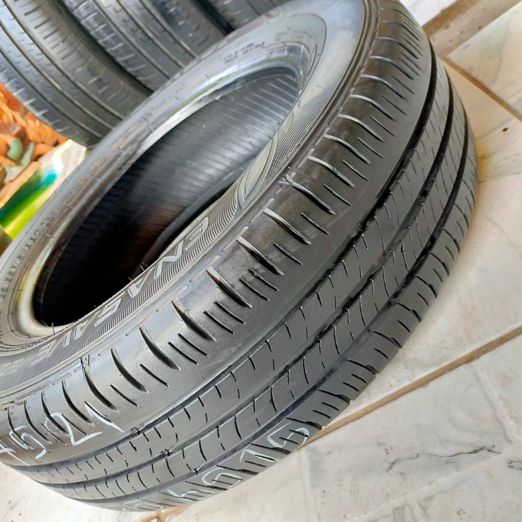 (ราคาต่อเส้น) ยาง% Dunlop รุ่น Enasave EC300+ ขนาด 185/65/15 ปี21 (4521) มี 1 เส้น | Shopee Thailand