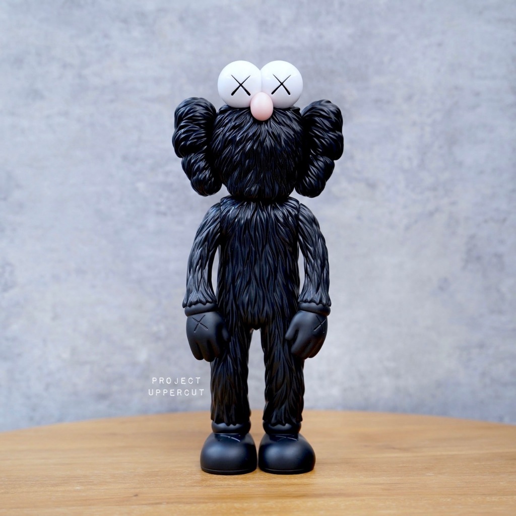 KAWS: BFF - BLACK (Figure) [DISPLAYED ITEMS] | Shopee Thailand