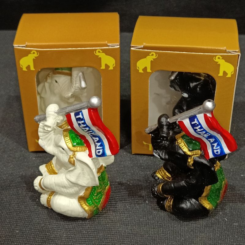 ช้าง ตุ๊กตาช้าง รูปปั้นช้าง ท่าชูธงชาติ ของที่ระลึกไทย Elephant Thai ...