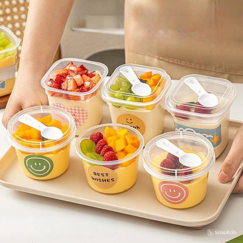 ถ้วยพุดดิ้งพร้อมช้อน ทรงสี่เหลี่ยม CH118(260ml.) ทรงกลม YT1112(220ml) แพค 10 ชุด ไม่รวม Sticker ...