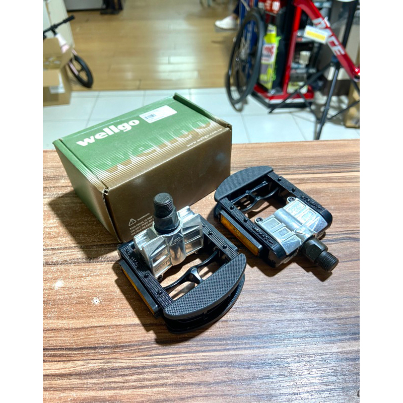 บันไดพับได้ Wellgo FP-7 แป้นอลู แกนโครโมฯ 9/16" บันไดพับแข็งแรง บันไดรถพับ | Shopee Thailand