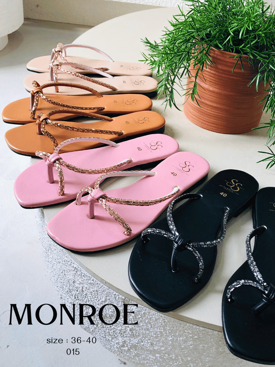 Sharisa Shoes รุ่น MONROE (015) รองเท้าแตะหูหนีบ พื้นนิ่ม สายไขว้แต่ง ...