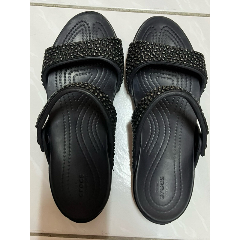 รองเท้าแตะผู้หญิง Crocs Iconic Comfort แบรนด์แท้(มือสอง ขายตามสภาพการ ...