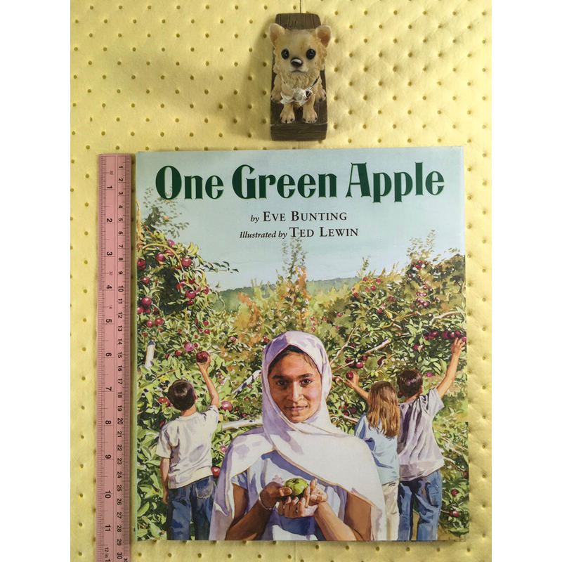 One Green Apple By Eve Bunting หนังสือภาษาอังกฤษ (มือสอง) ปกแข็ง ...