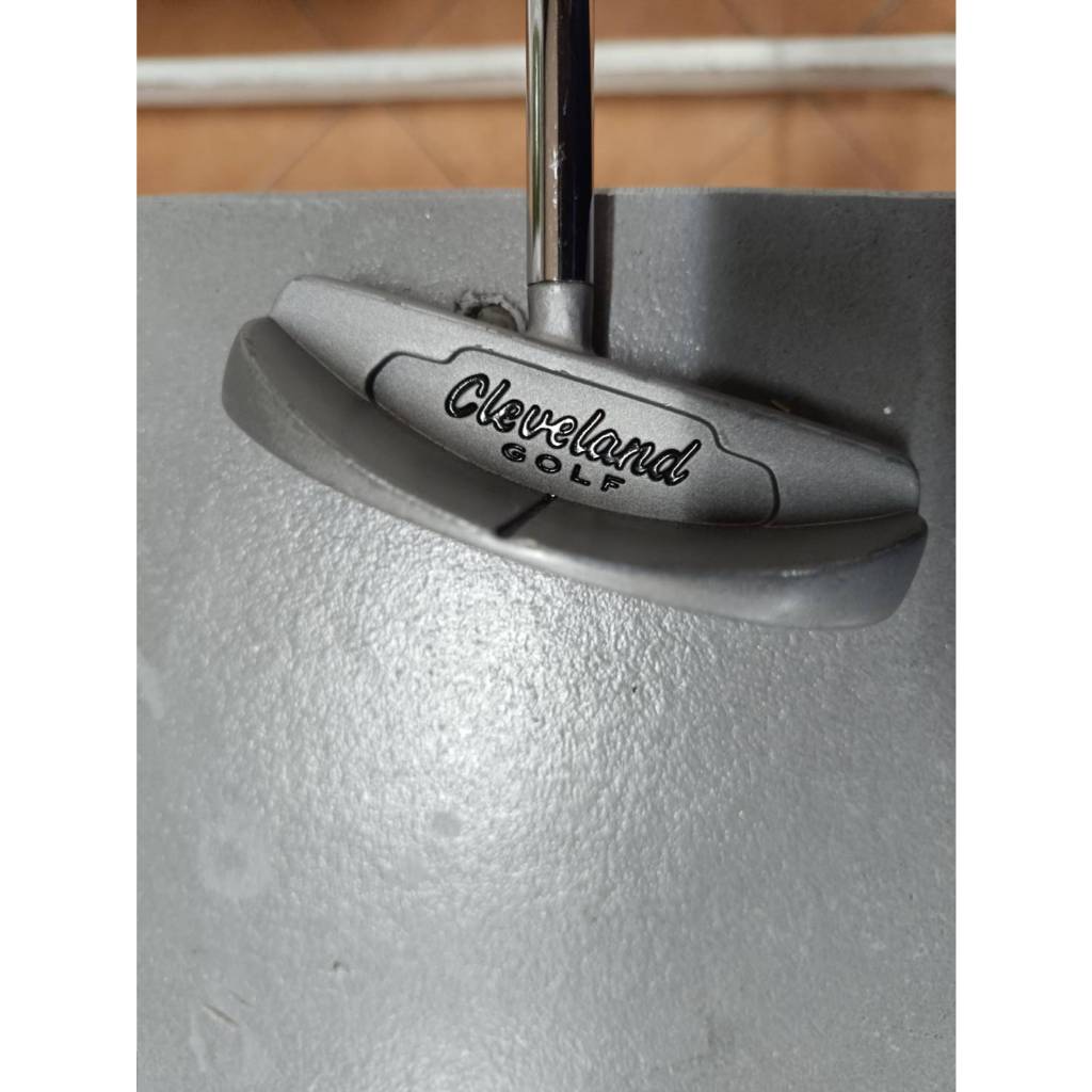 cleveland putter ก้านเหล็กยาวประมาณ 34 นิ้ว Grip super stroke | Shopee ...