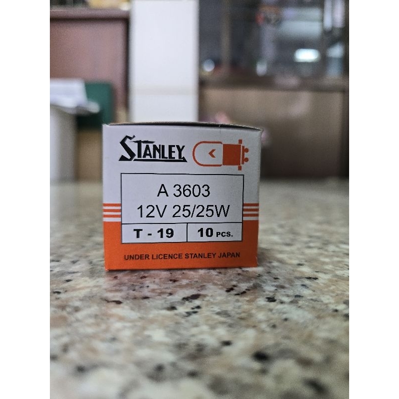 หลอดไฟ Stanley แท้ แป้นเล็ก T19 รหัส A3603 12v25/25w ยกกล่อง 10 ดวง ...