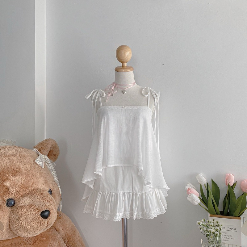 Mertailสายเดี่ยวทรงหางปลา เนื้อผ้านุ่มสีพื้นขาว แต่งสายผูก | Shopee ...