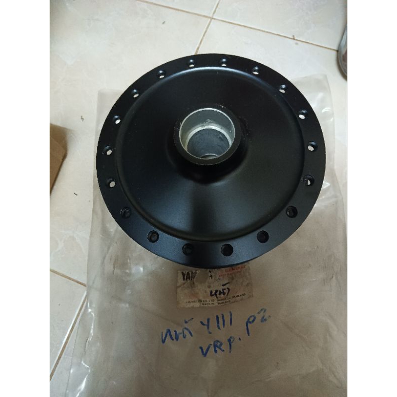 4NR-F5111-00-98ดุมล้อหน้าแท้ Yamaha Y111 สีดำ แต่สามารถใช้ร่วมกับ Y100,Y111, Mate Alfa Belle 100 ...