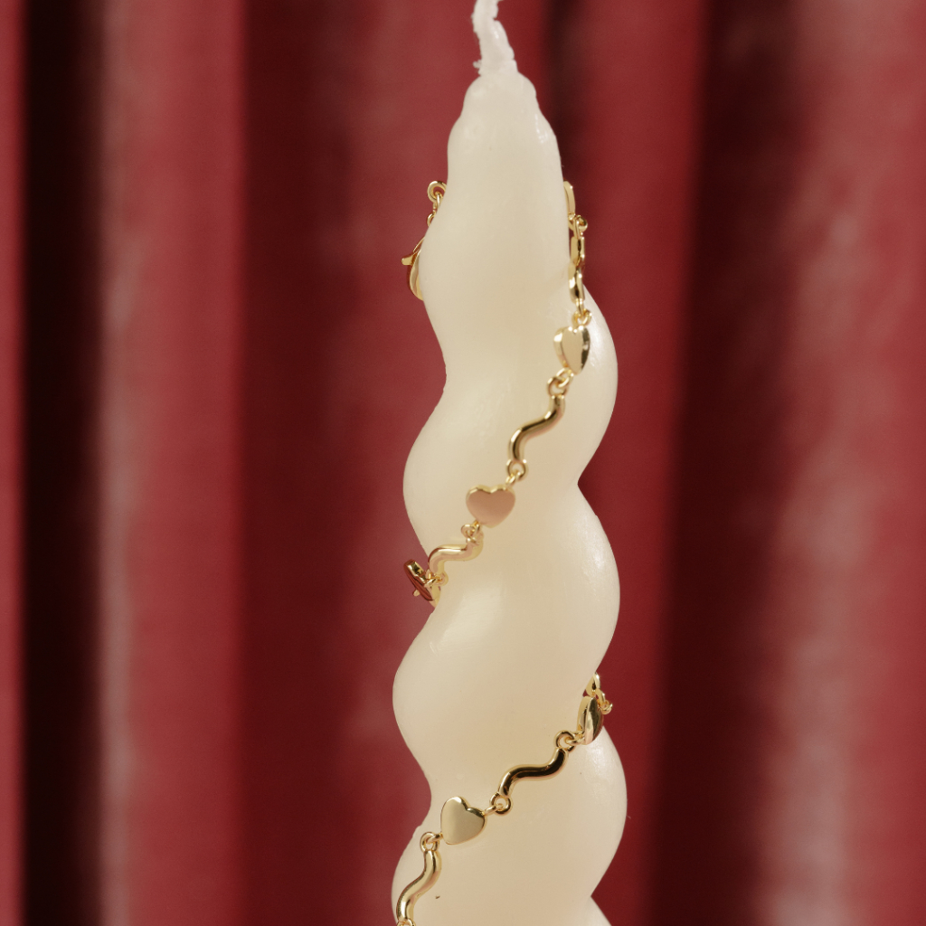 Petite Tipsy Heart Bracelet สร้อยข้อมือรูปหัวใจ | Shopee Thailand